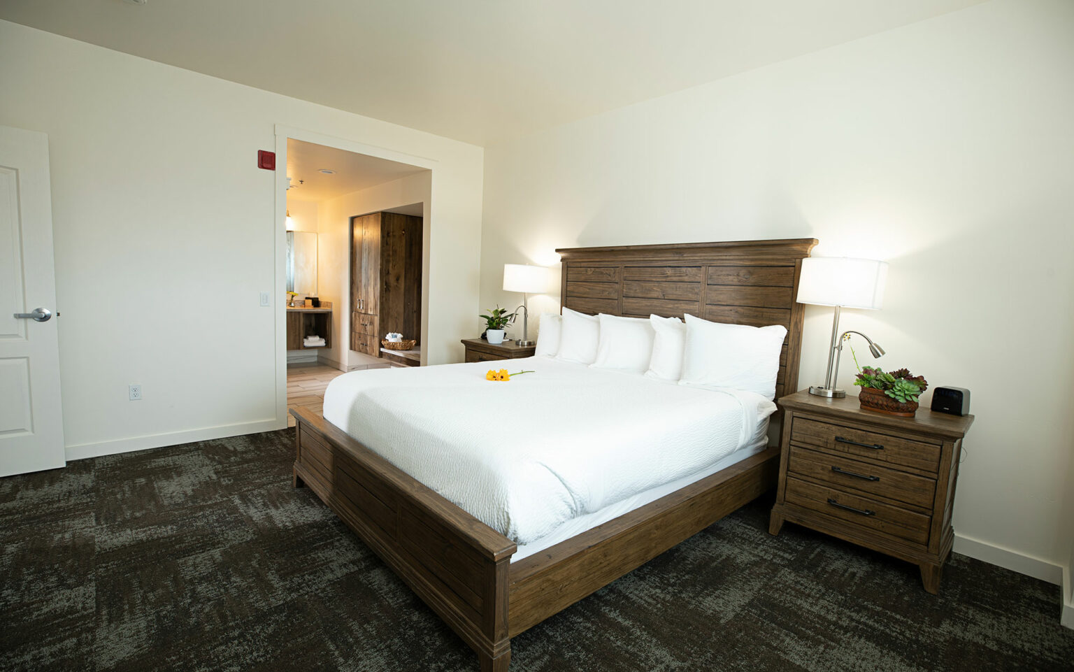 Rooms - Jackson Rancheria Casino Resort